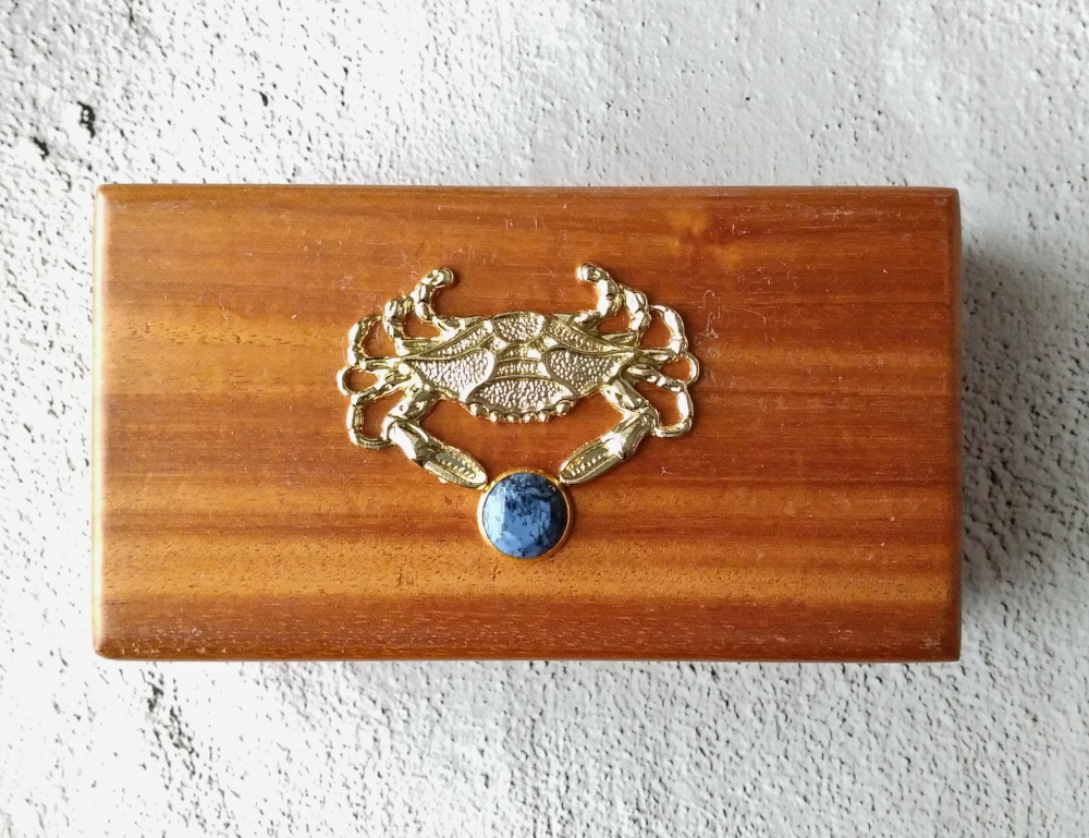 Crab Lapis Lazuli Mahogany Box – Alchemista